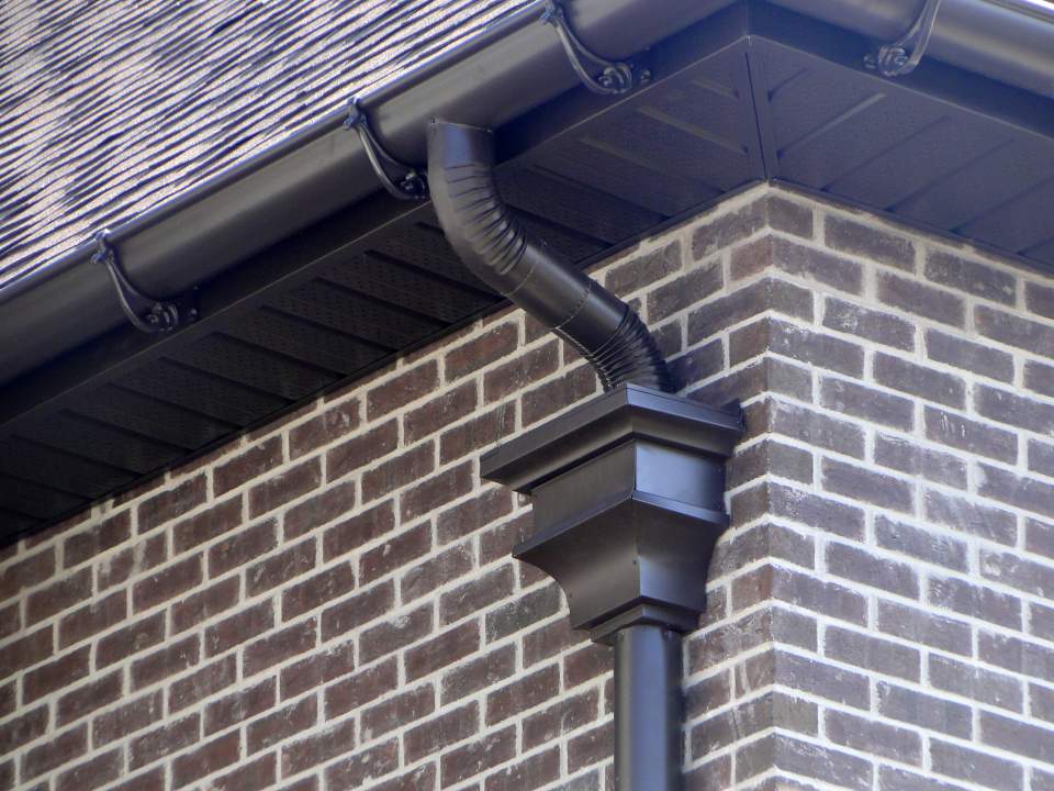 Roussel Eavestrough - Eavestrough, Siding, Copper Eavestrough