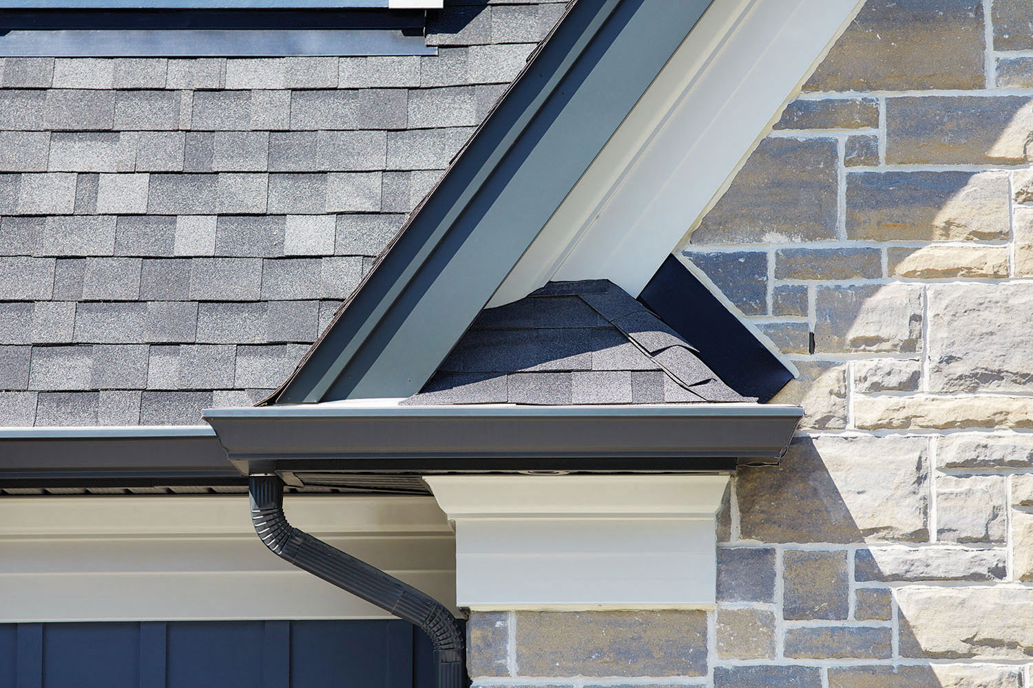 Roussel Eavestrough - Eavestrough, Siding, Copper Eavestrough