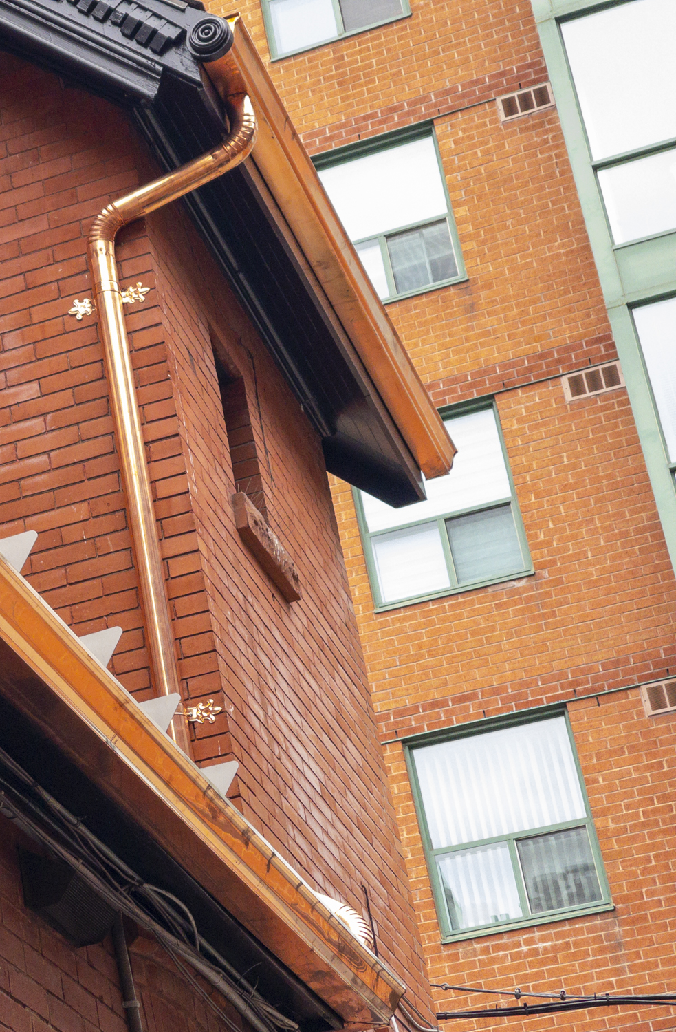 Roussel Eavestrough - Eavestrough, Siding, Copper Eavestrough