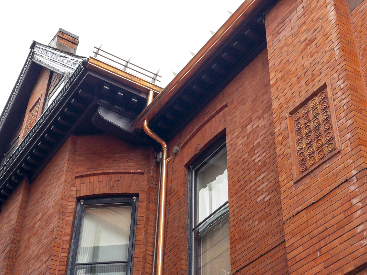 Roussel Eavestrough - Eavestrough, Siding, Copper Eavestrough